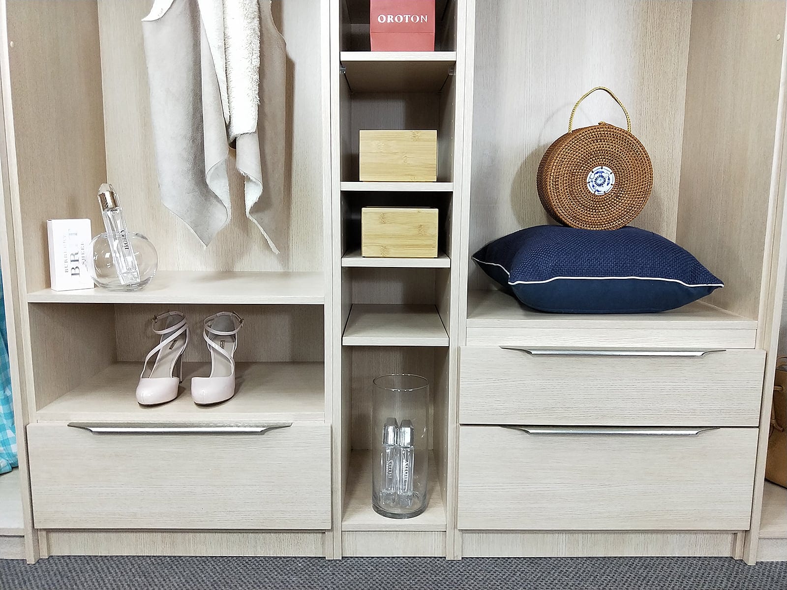 10 Tips for Building or Updating a Wardrobe - MULTISTORE